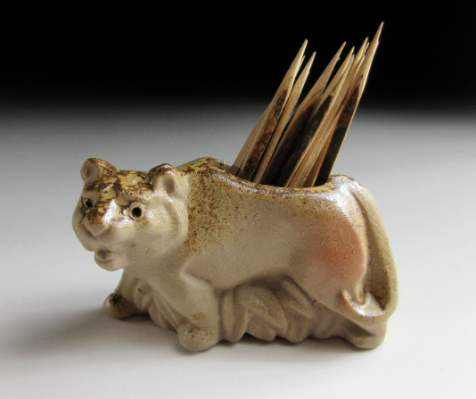 Bizen Tiger Toothpick Holder #1 – Kominka Zakka